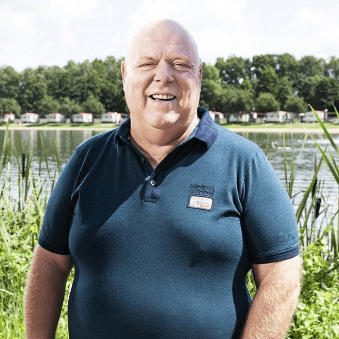 Arbeidsmigranten op vakantiepark kosten Peter Gillis nu 1,5 miljoen ...